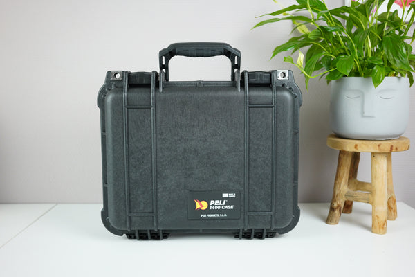 Monochrome - Peli - Watch Case 10 - Black – Monochrome Shop