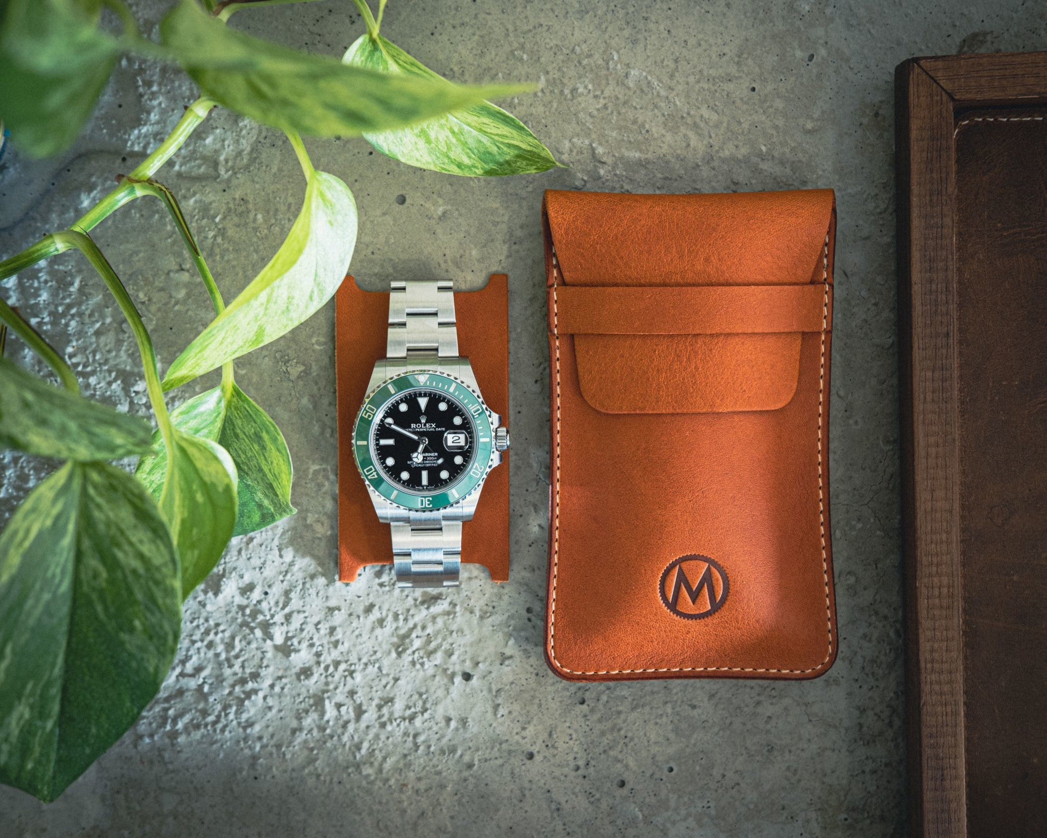 Monochrome - Leather Watch Pouch - Olive Green – Monochrome Shop